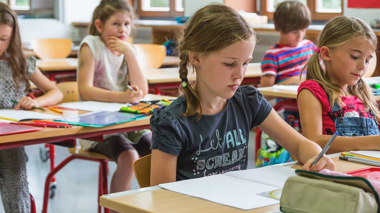 Mental Health Treatments for Left-Handed People