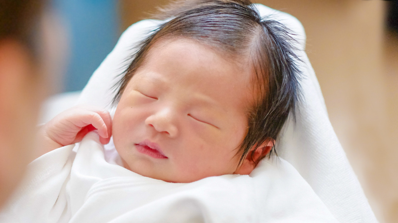 Newborn Snoring: Why Does This Happen?