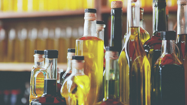 Substitute for Vegetable Oil: 4 Healthier Options